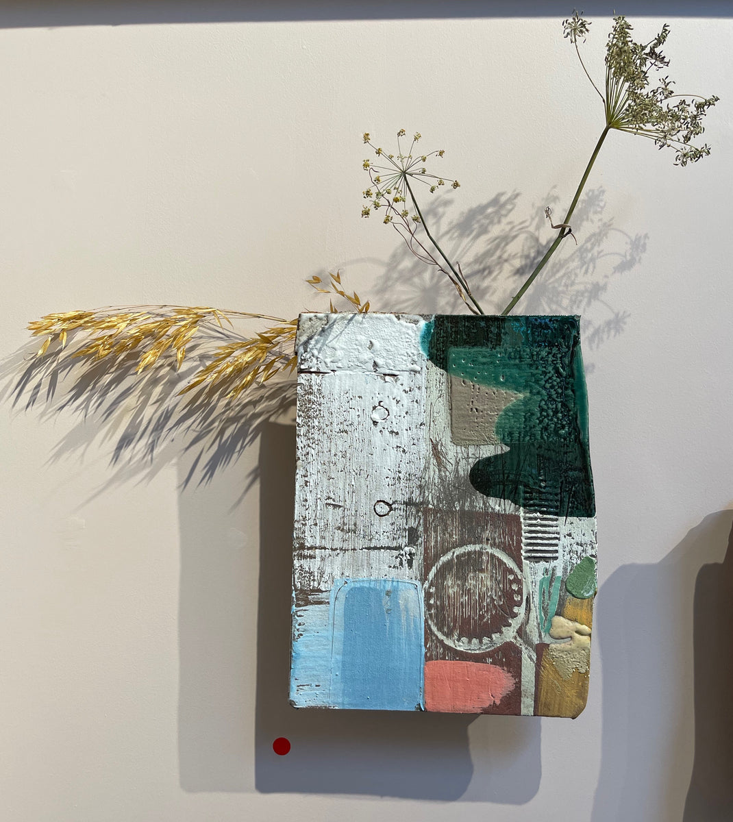 Wall work : Vase ll – Studio Cennen